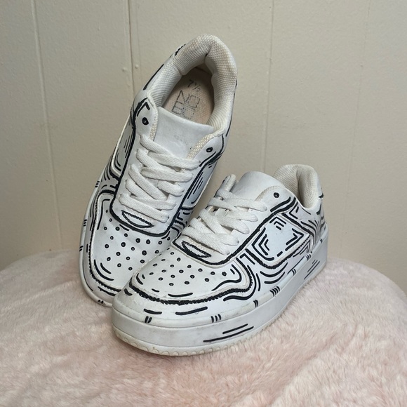 NOBO | Shoes | Super Cute Custom 2d White Tennis Shoes | Poshmark